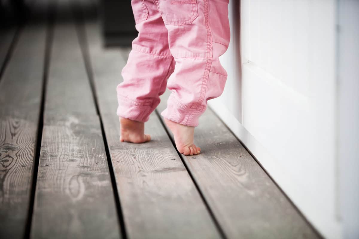 Toe Walking and Autism Spectrum Disorder - Autism Research Institute